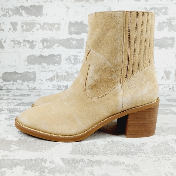 42 GOLD | Shoes | New 42 Gold Mile Miley Tan Suede Block Heel Western ...